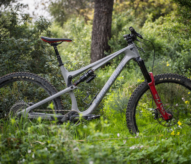 Nukeproof Reactor 275 ¡Excepcional! – Outflow